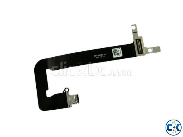 MacBook 12 Retina 2017 USB-C Port